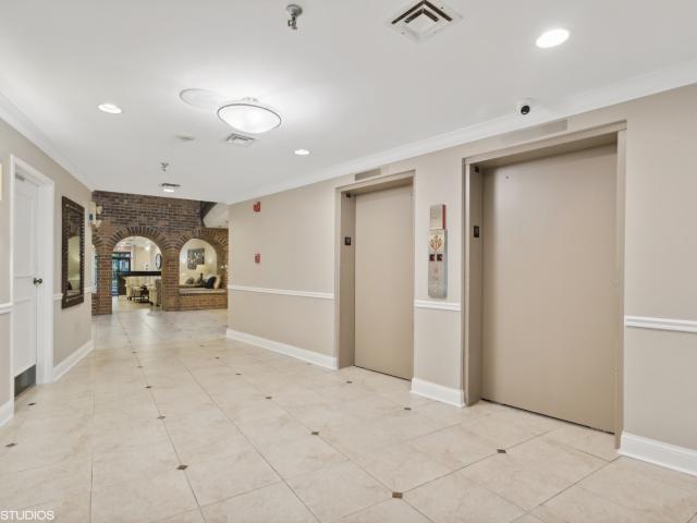 701 Lake Hinsdale Drive # 412