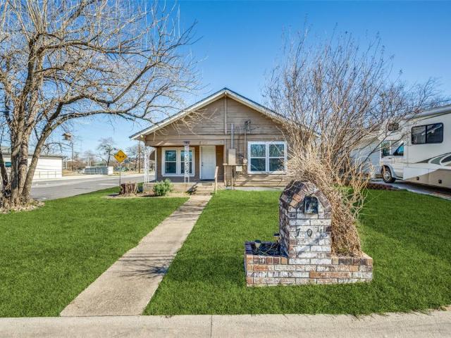 701 Lakey St, Denton, TX 76205 | MLS #21154