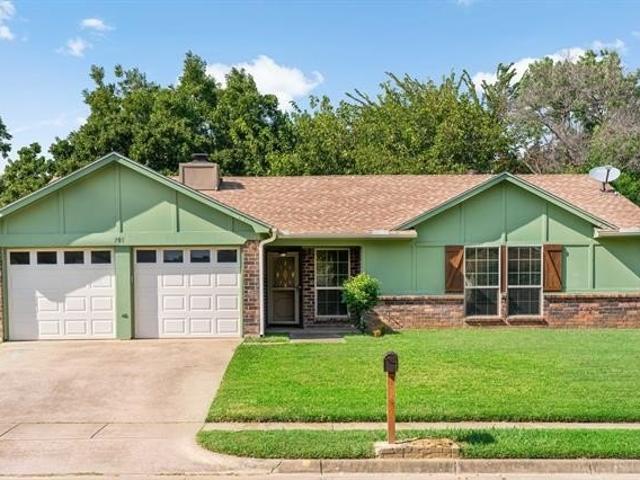 701 Morning Glory Ln, Bedford, TX 76021