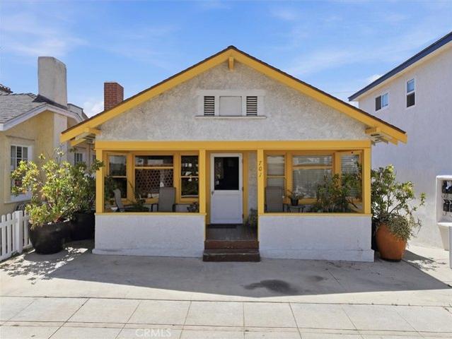 701 Manhattan Ave, Hermosa Beach, CA 90254