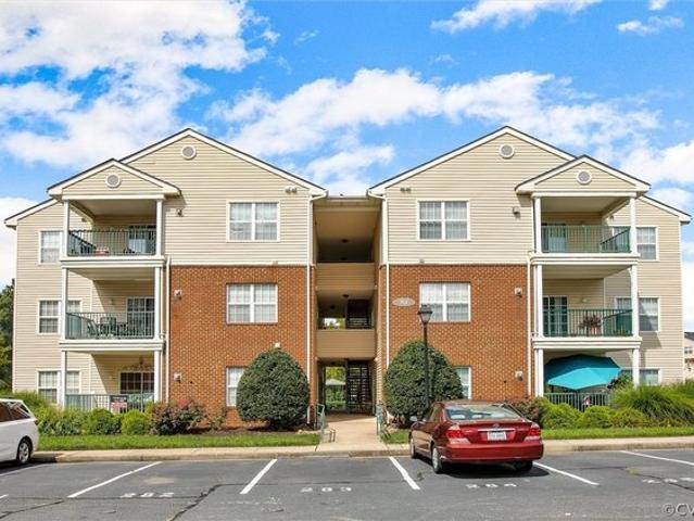 701 Masters Row Apt F, Glen Allen, VA 23059