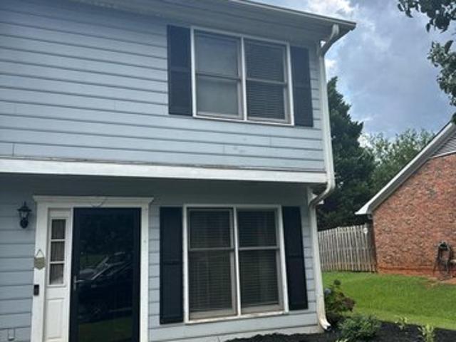 701 Mike Dr, Spartanburg, SC 29303