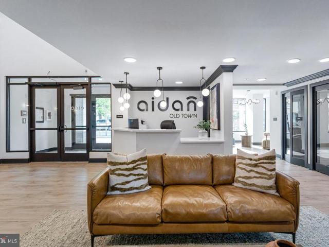 701 N Henry Street # 506