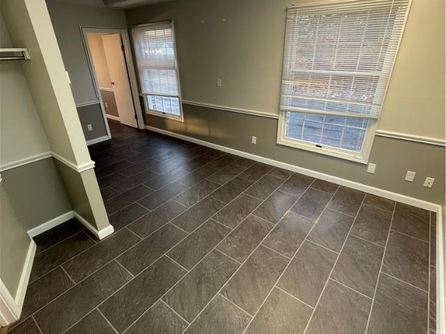 701 N Hermitage Rd, Suite 14