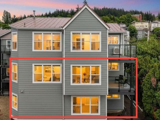 701 N State St Unit 103, Bellingham, WA 98225
