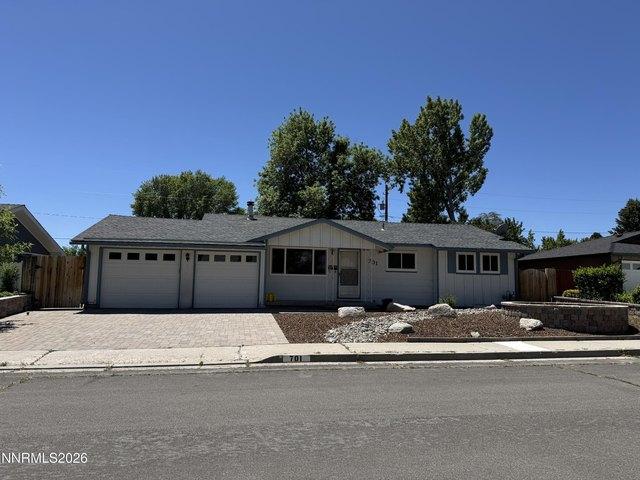 701 Norrie Dr, Carson City, NV 89703