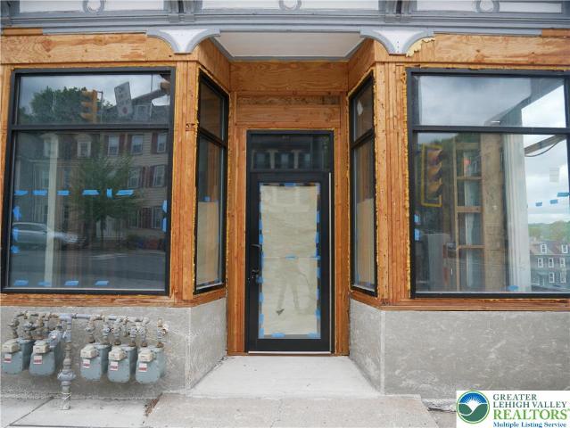 701 northampton front store