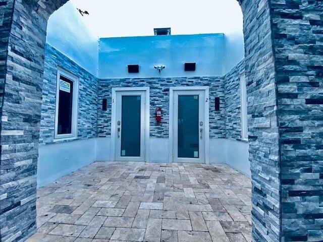 701 NE 17th Way, Fort Lauderdale, FL 33304