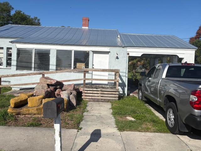 701 S 13th St, Fort Pierce, FL 34950 | MLS #B26002