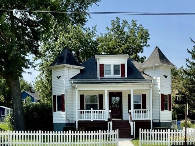 701 S Tremont St, Kewanee, IL 61443