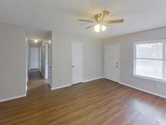 701 S Valentine Drive
