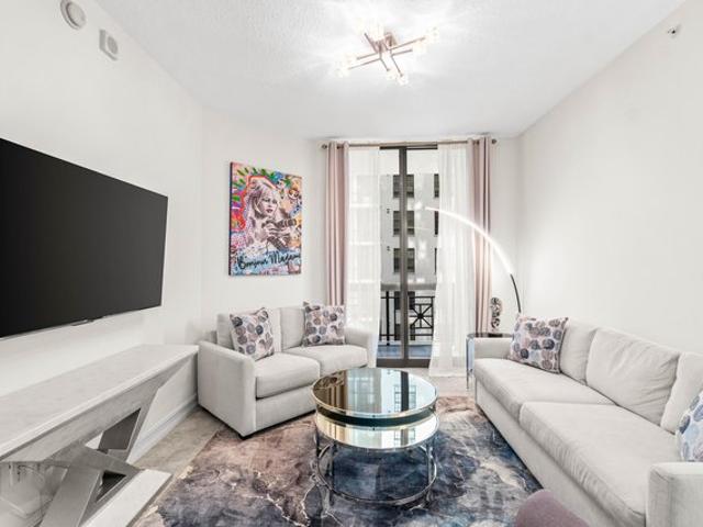 701 S Olive Ave Apt 807, West Palm Beach, FL 33401