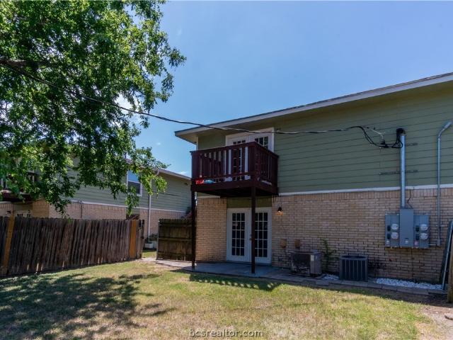 701 San Pedro Dr, Unit B, College Station, TX 77845 | MLS #26003 | Compass