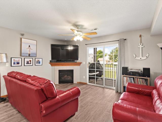 701 SE Dovetail Road 7