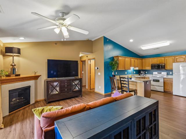 701 SE Dovetail Road 12