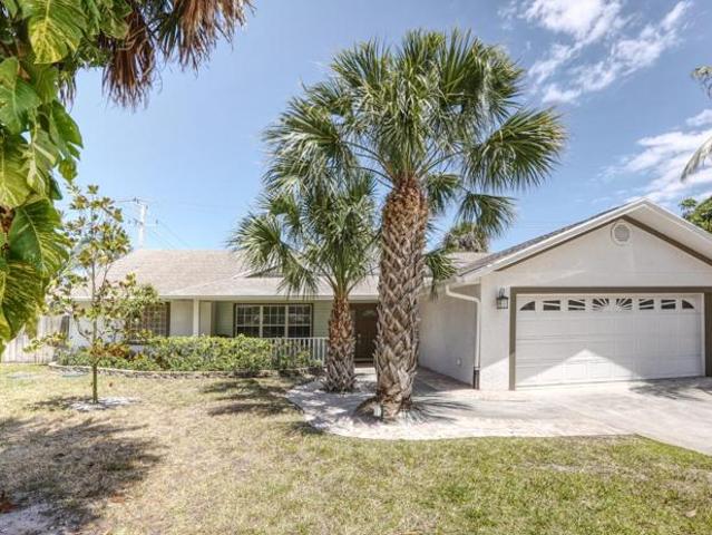 701 SE Dolphin Dr, Stuart, FL 34996