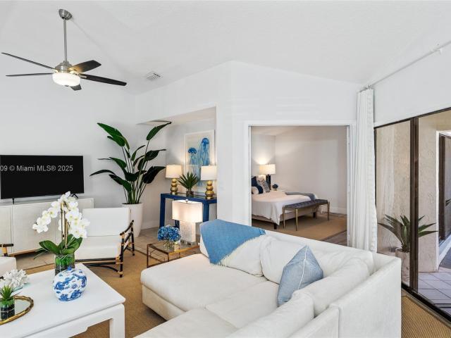 701 Sea Oats Dr, Unit D1, Juno Beach, FL 33408 | MLS #A11913