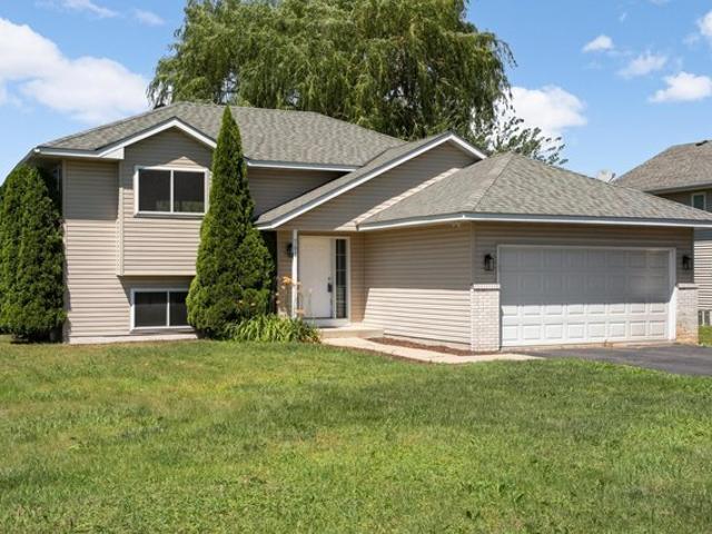 701 Sunset St, Buffalo, MN 55313