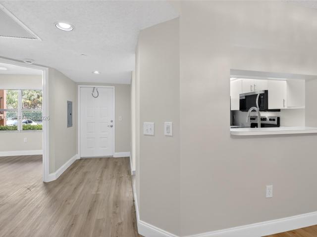 701 SW 142nd Ave, Unit 113S, Pembroke Pines, FL 33027 | MLS #A11974