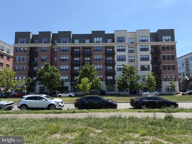 701 Swann Ave Apt 511, Alexandria, VA 22301