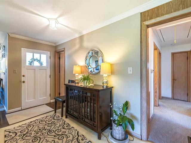 701 pin oak drive