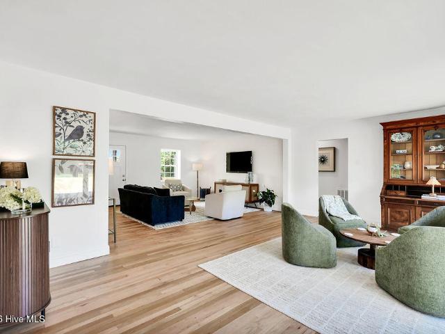701 Pine Valley Drive