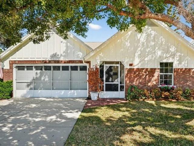 701 Pine Shores Cir, New Smyrna Beach, FL 32168