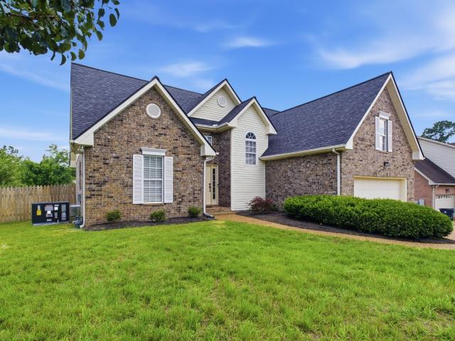 701 Pinehurst Pt