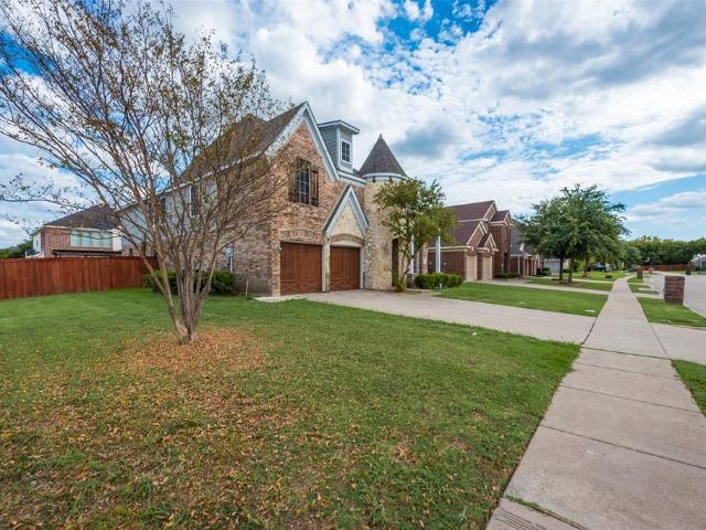 701 Player Avenue