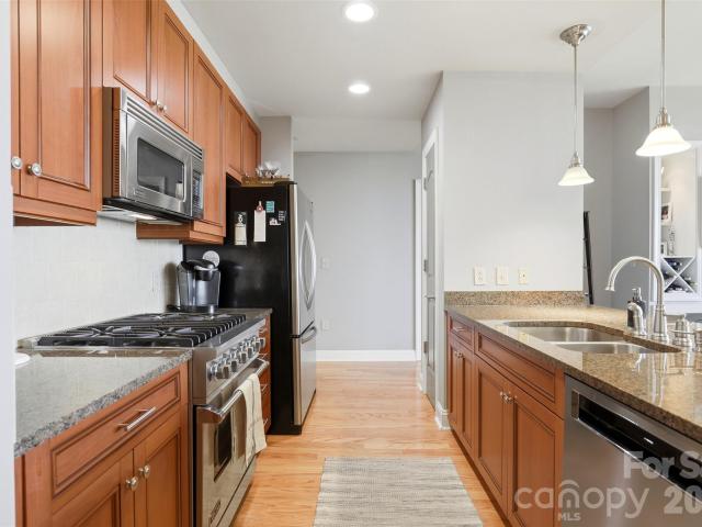 701 Royal Ct, Unit 508, Charlotte, NC 28202 | MLS #4363 | Compass