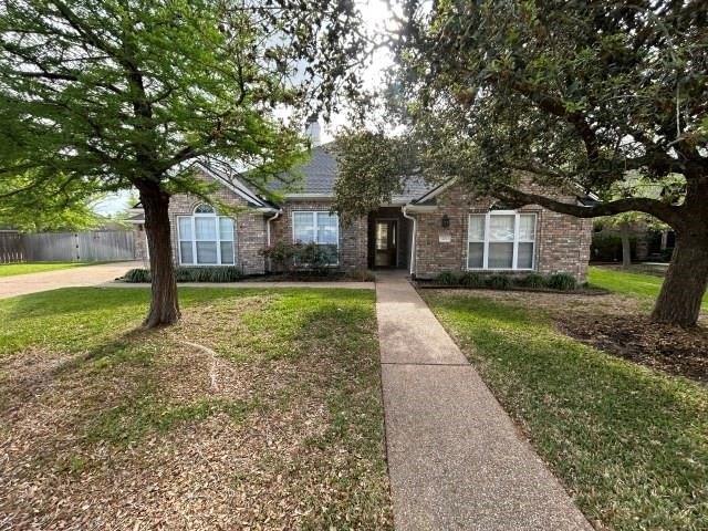 701 Royal Adelade Dr, College Station, TX 77845