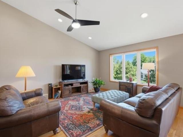 701 rodefeld way