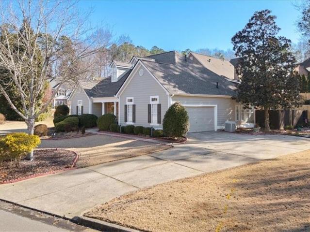 701 Redwood Pass