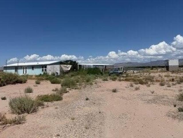 701 Riata Rd, Tularosa, NM 88352
