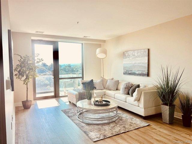 701 Ridge Hill Blvd Unit 5B, Yonkers, NY 10710