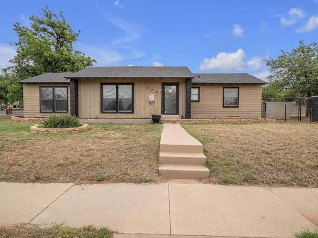 701 W 17th St, Big Spring, TX 79720
