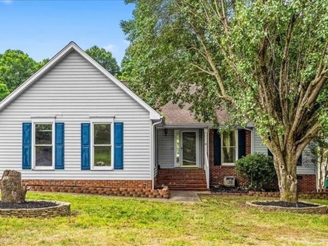 701 W Academy St, Madison, NC 27025