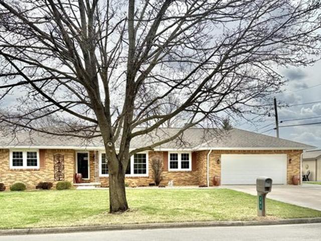 701 W Brentwood Dr, Gibsonburg, OH 43431