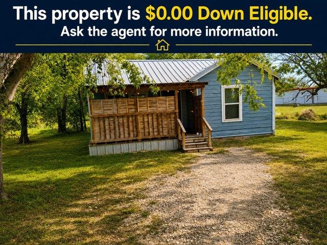 701 W Colorado St, Groesbeck, TX 76642