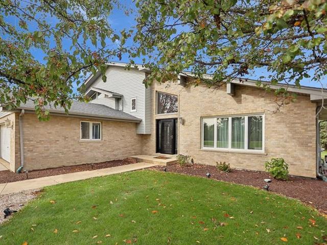 701 Wayne Dr, Crete, IL 60417