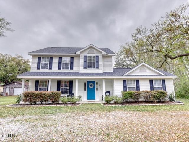701 Washington St, Bay Saint Louis, MS 39520
