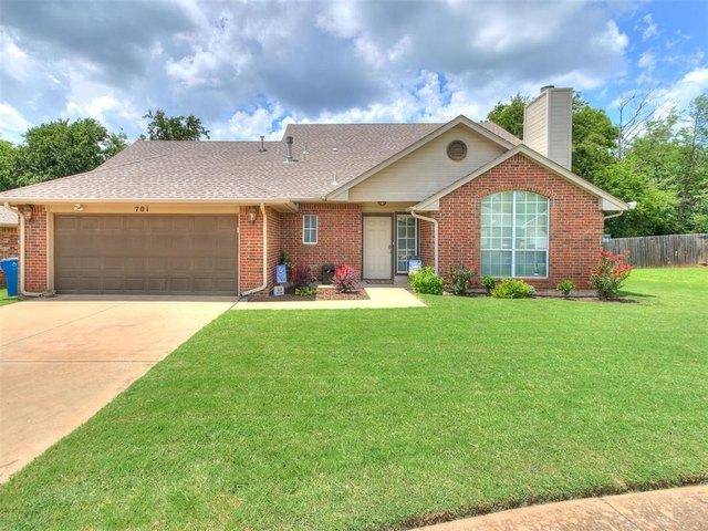 701 Taber Ln, Edmond, OK 73003