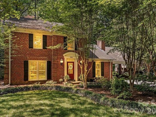 701 Tadlock Pl, Matthews, NC 28105
