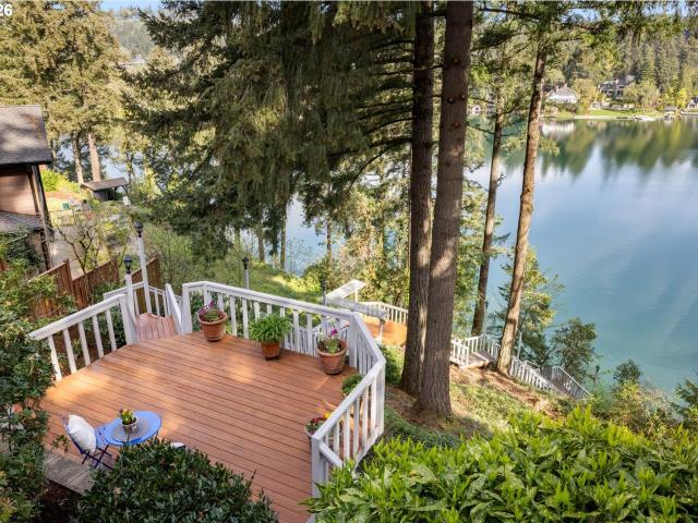 701 Terrace Dr, Lake Oswego, OR 97034 | MLS #663841 | Compass