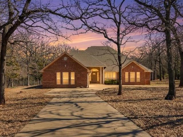 701 Turtle Creek Rd, Tecumseh, OK 74873