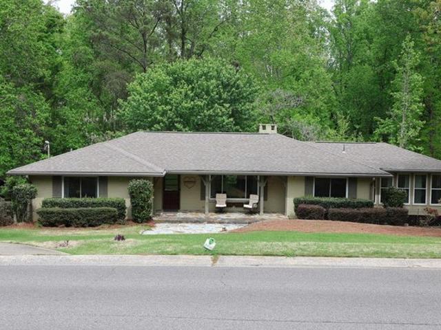 701 Twin Branch Dr, Vestavia Hills, AL 35226