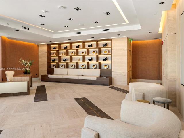 701 Valencia Ave Unit 405, Coral Gables, US, FL