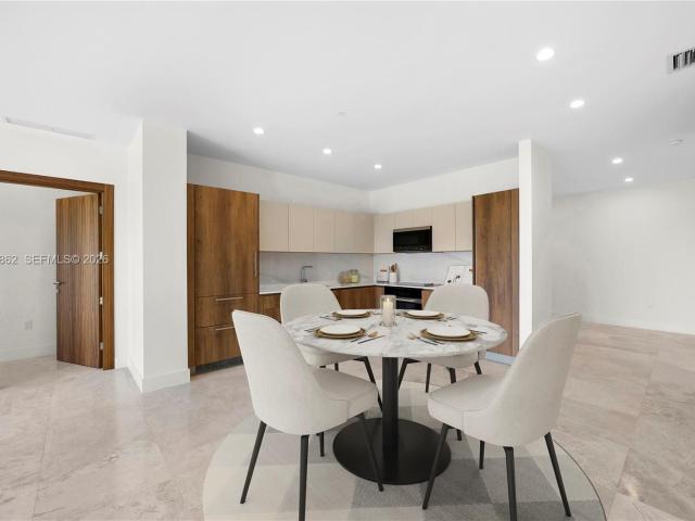 701 Valencia Ave Unit 703, Coral Gables, US, FL