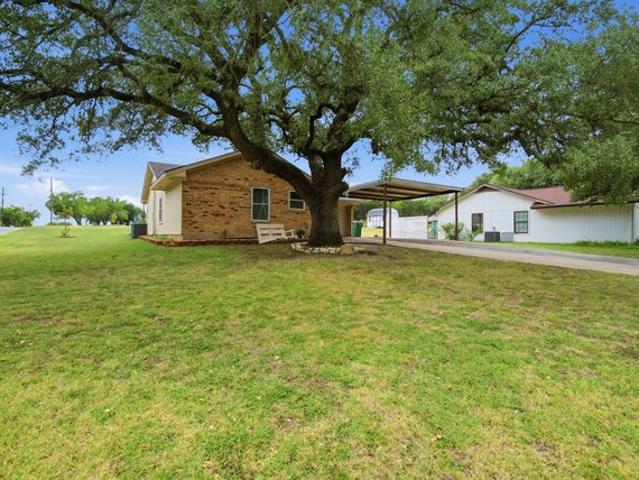 701 Van Winkle St, Weatherford, TX 76086