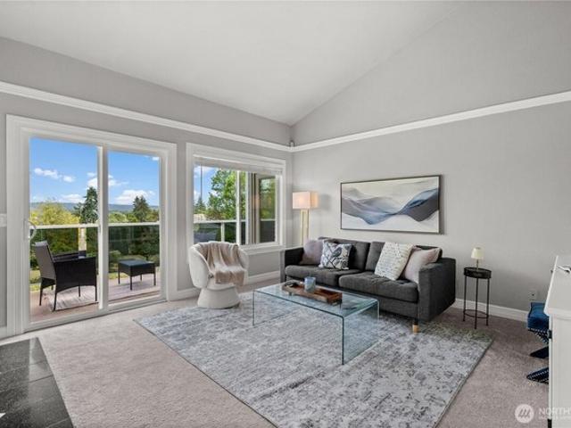 7024 th Pl NE Unit 7024, Redmond, WA 98052